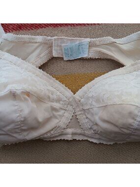 jcpenney | Intimates & Sleepwear | True Vintage Bra 34b 34 B 97s ...